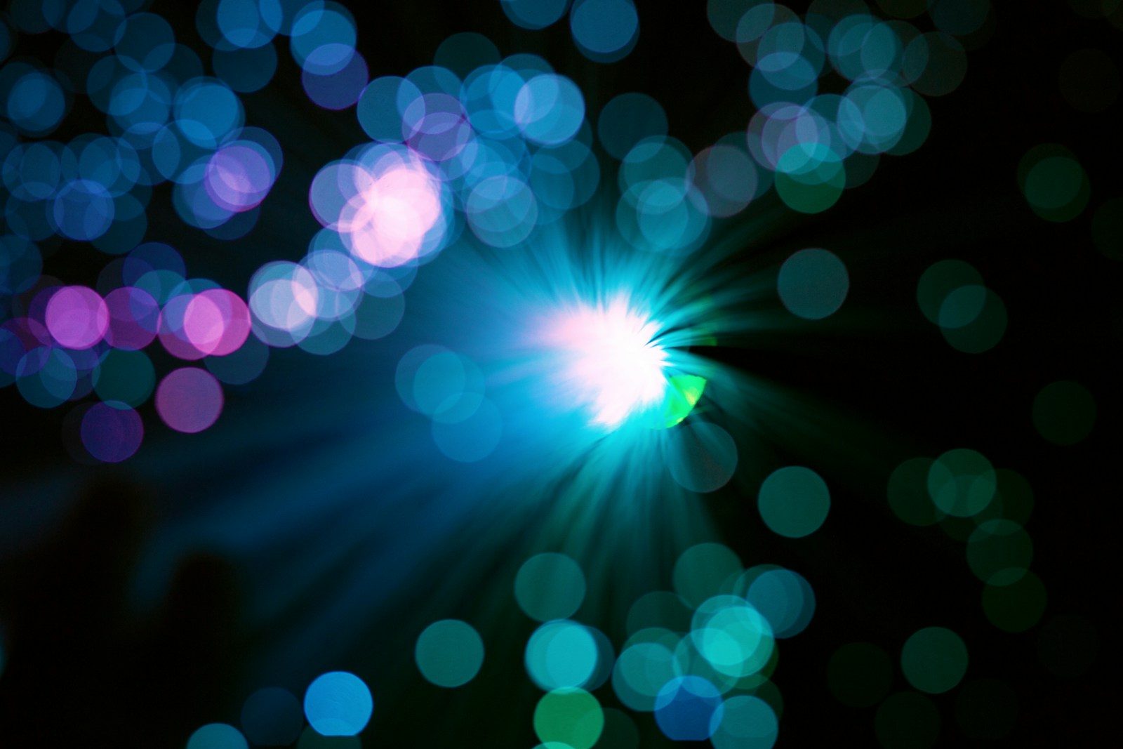TIM tests quantum-safe connection between two data centres - Total Telecom